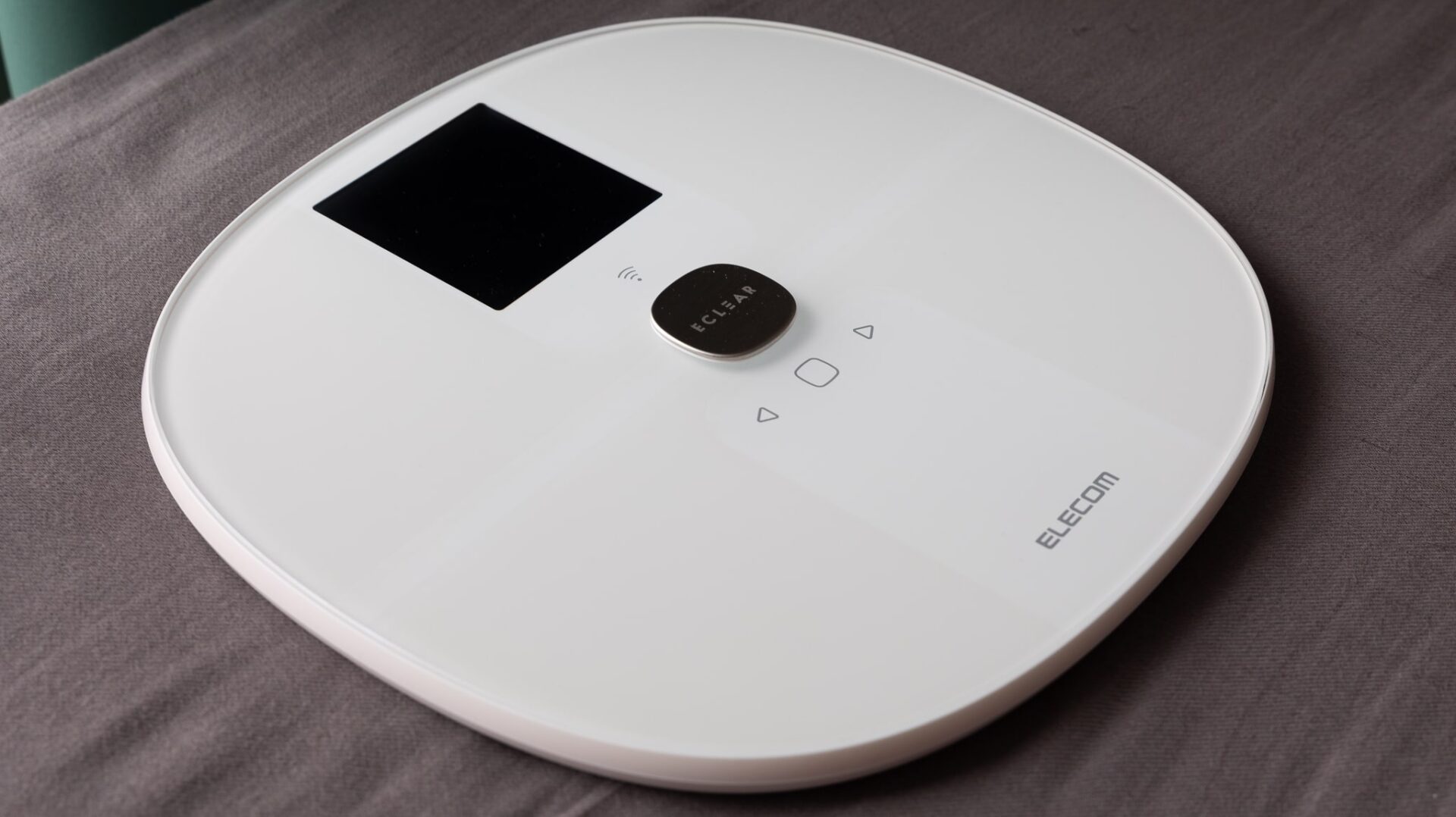 【ELECOMエクリア体組成計HCS-WFS01レビュー】Wi-Fi接続でカラダの情報をらくらく見える化 | Little by Little